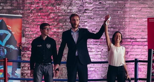 VR PEEKABOO - MEET YOUR BABY BEFORE IT’S BORN - Get in the Ring